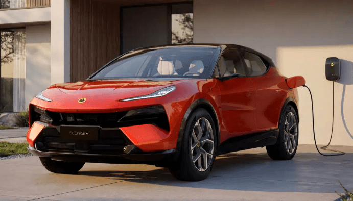 Lotus bricht E-Auto-Dogma: Neuer Hybrid-V8 kommt 2028 - ElektroQuatsch